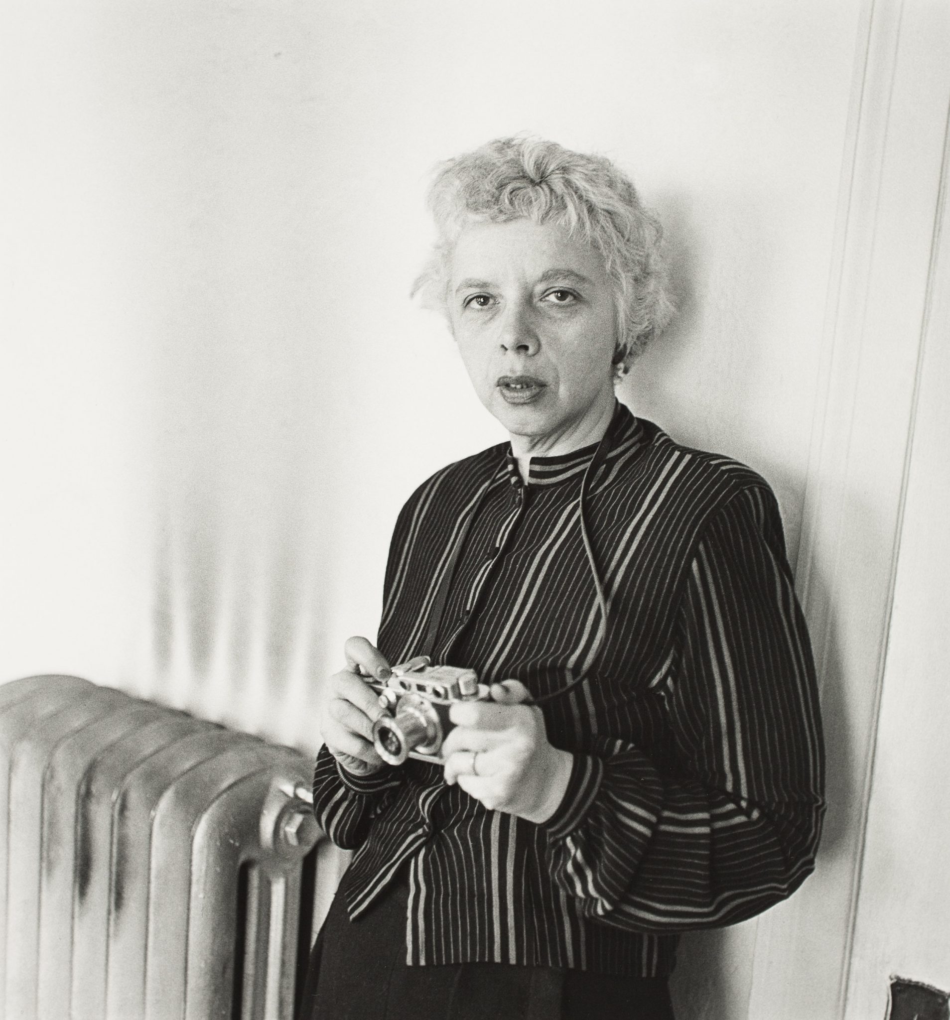 The universal language: About an unusual love-triangle between Lisette ...